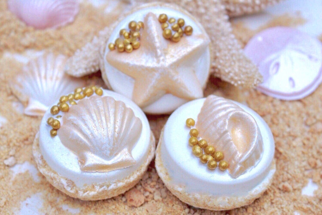 Chocolate Covered Oreos With GOLD Seashells on A "sandy" Beach Wedding ...