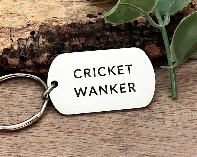 Cricket Bat Key Ring, Handmade UK Modern English Pewter, Cricket Bat ...