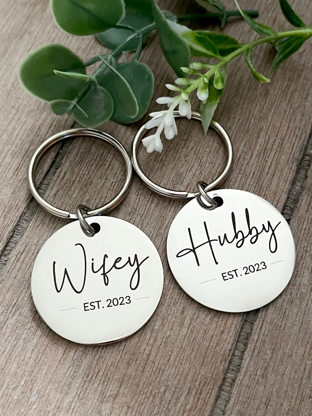 Personalised Hubby & Wifey Keychains Customisable Valentine Gift ...