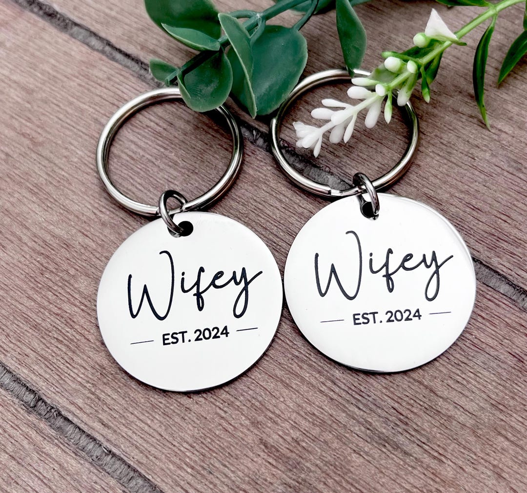Personalised Wifey & Wifey Keychains - Customisable Lesbian Wedding ...