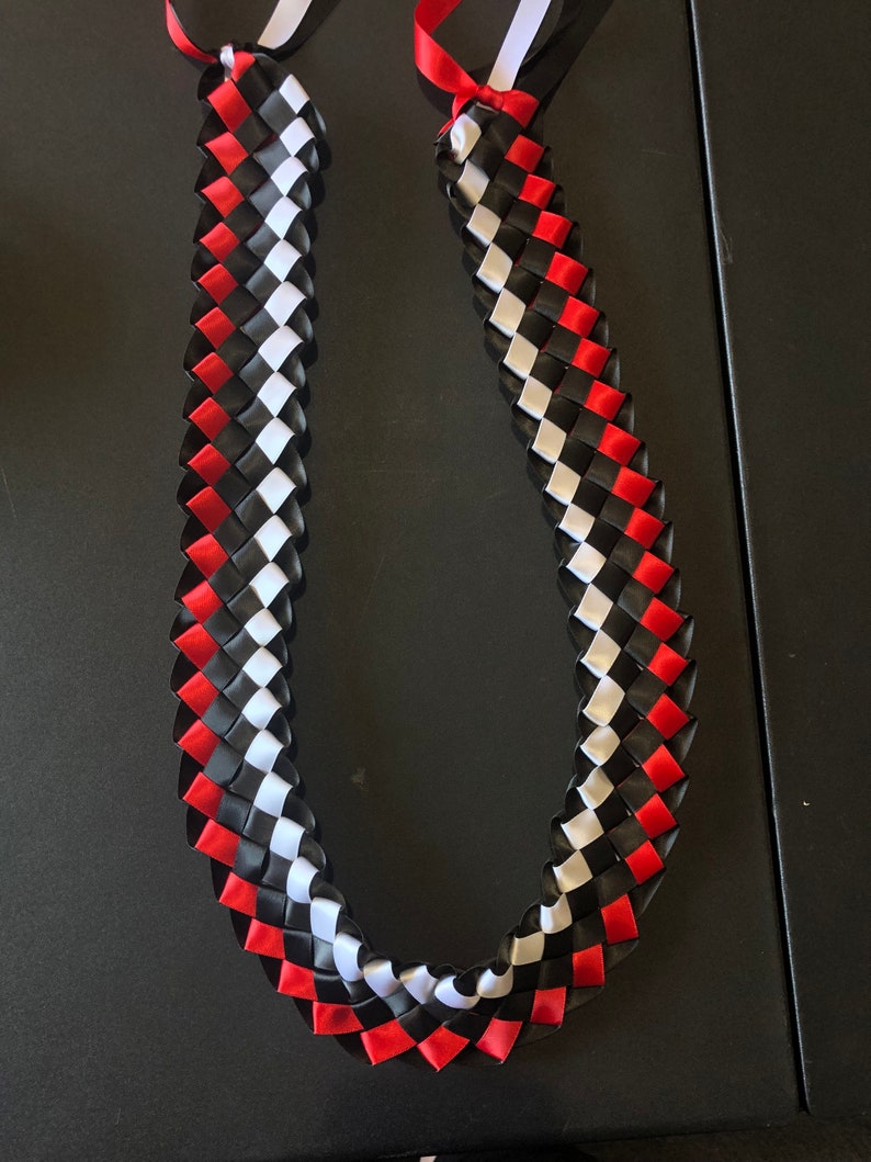 3 Color Graduation Lei - Etsy