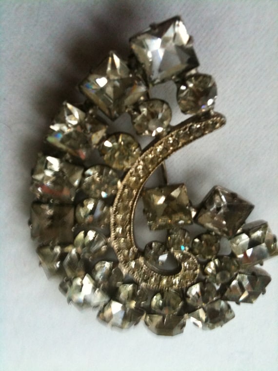 1950's KRAMER Designer Brooch (signed Kramer of New … - Gem
