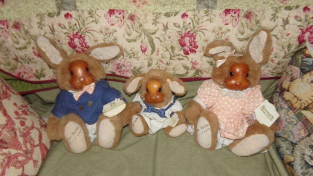 Vintage Robert RAIKES ORIGINAL Rabbits Pluash Woodfqce Jointed Applause ...