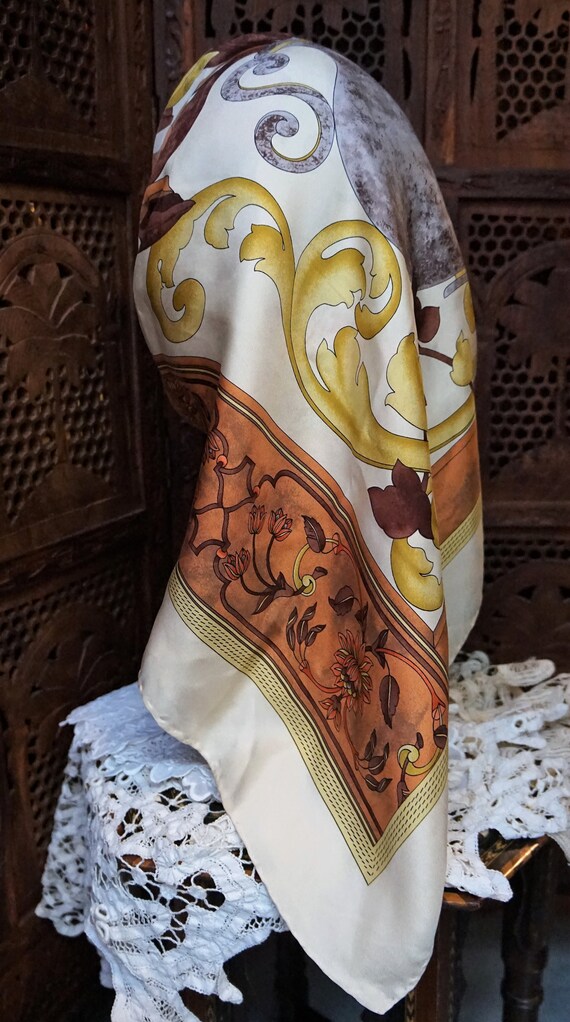 Vintage Loewe vase Italy Silk Scarf // Silk Scarf , m… - Gem