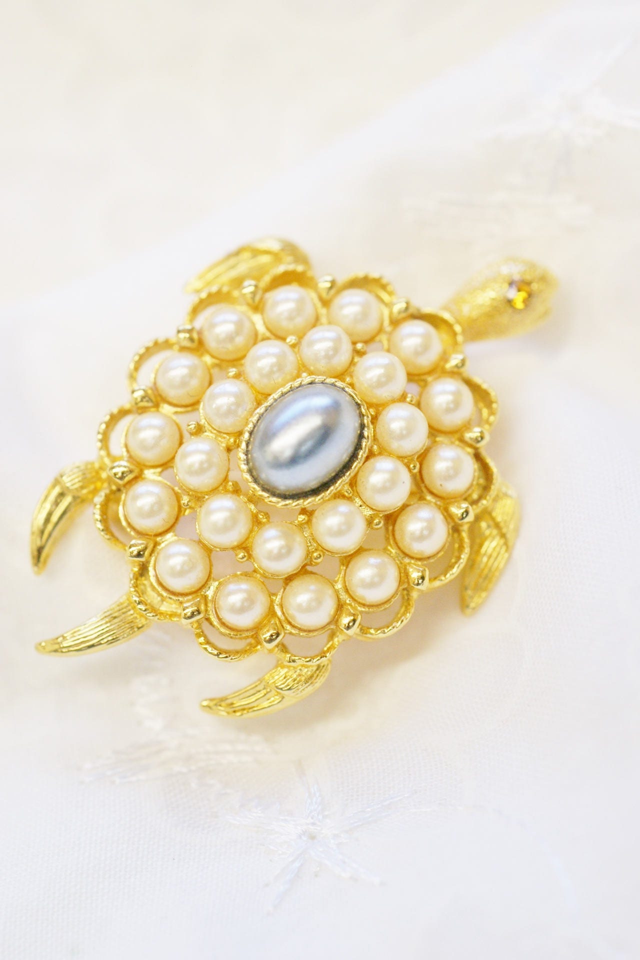 Vintage LIA Gold Tone Pearl Turtle Brooch Open Work Champagne Pearls ...