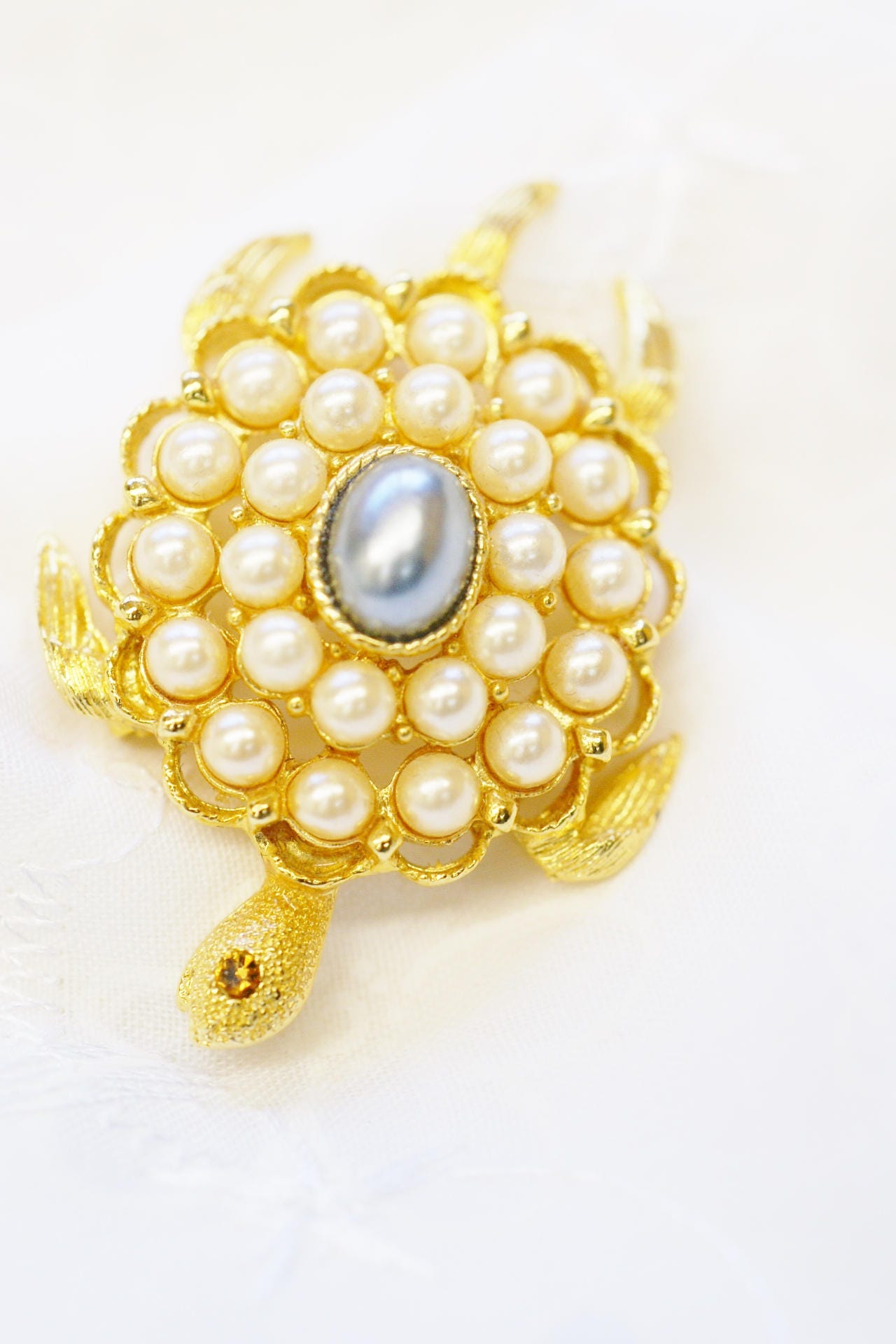 Vintage LIA Gold Tone Pearl Turtle Brooch Open Work Champagne Pearls ...