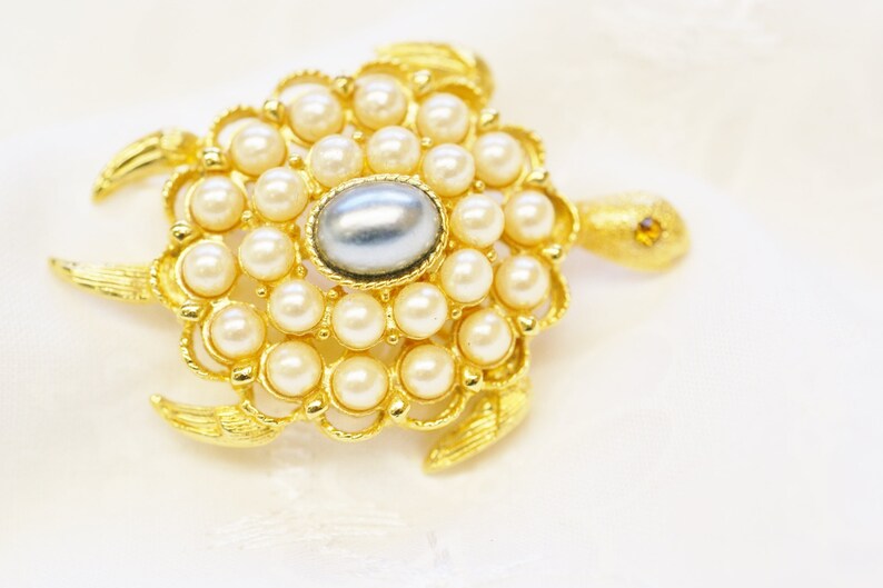 Vintage LIA Gold Tone Pearl Turtle Brooch Open Work Champagne Pearls ...