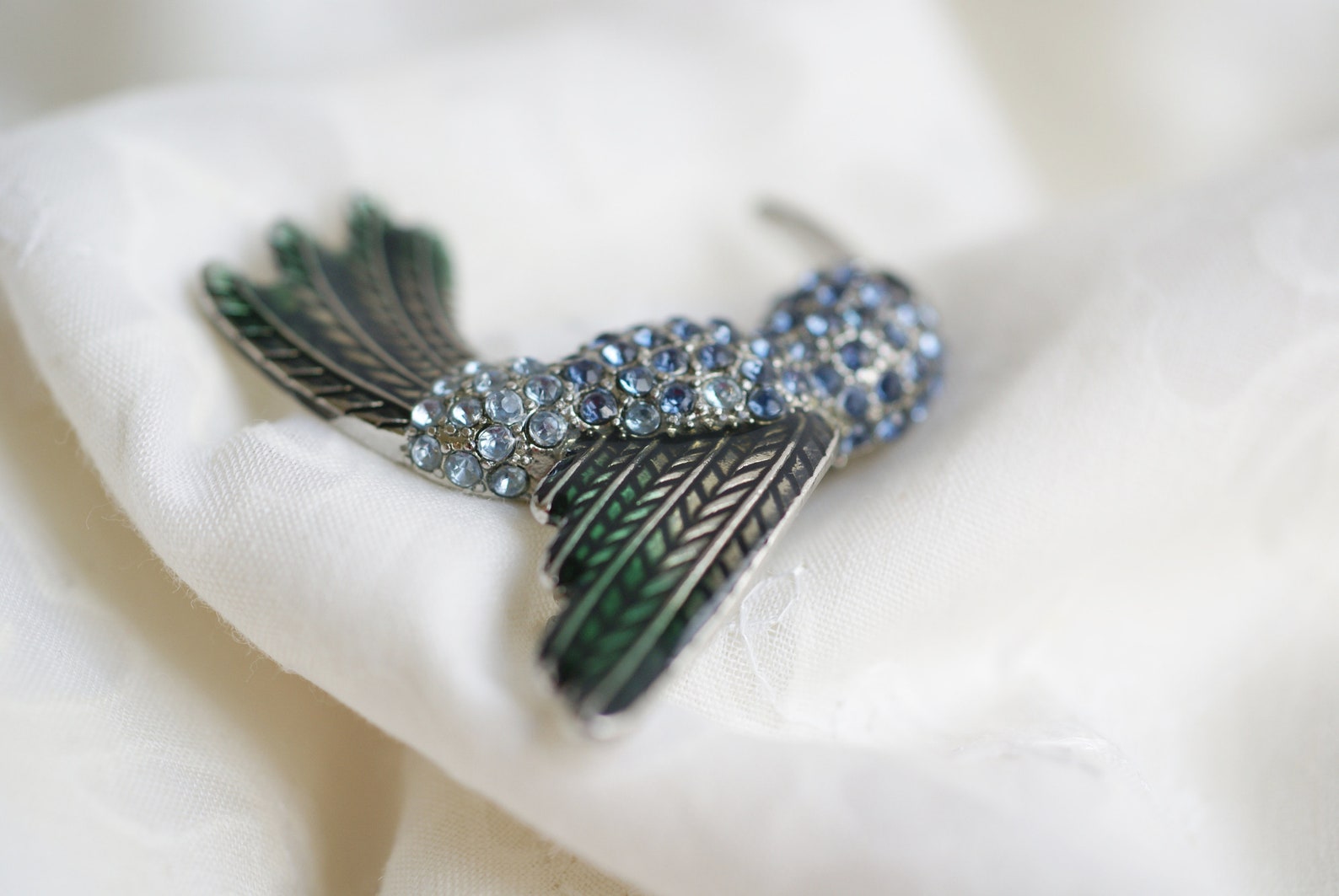 Vintage Silver Enamel Hummingbird W/blue Rhinestones Pin Vtge Blue ...