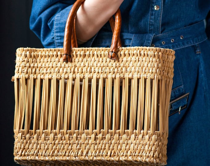 Vintage Woven Reed Straw Beach Bag. Genuine Leather Handles Lady Tote ...