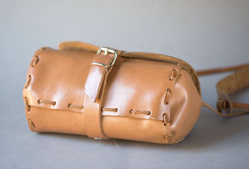 Leather Barrel Purse Vintage. Tan Barrel ClutchHand made. 90s | Etsy