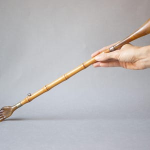 Vintage Shoe Horn Back Bamboo Scratcher Hand Shaped. Shoehorn to Hang ...