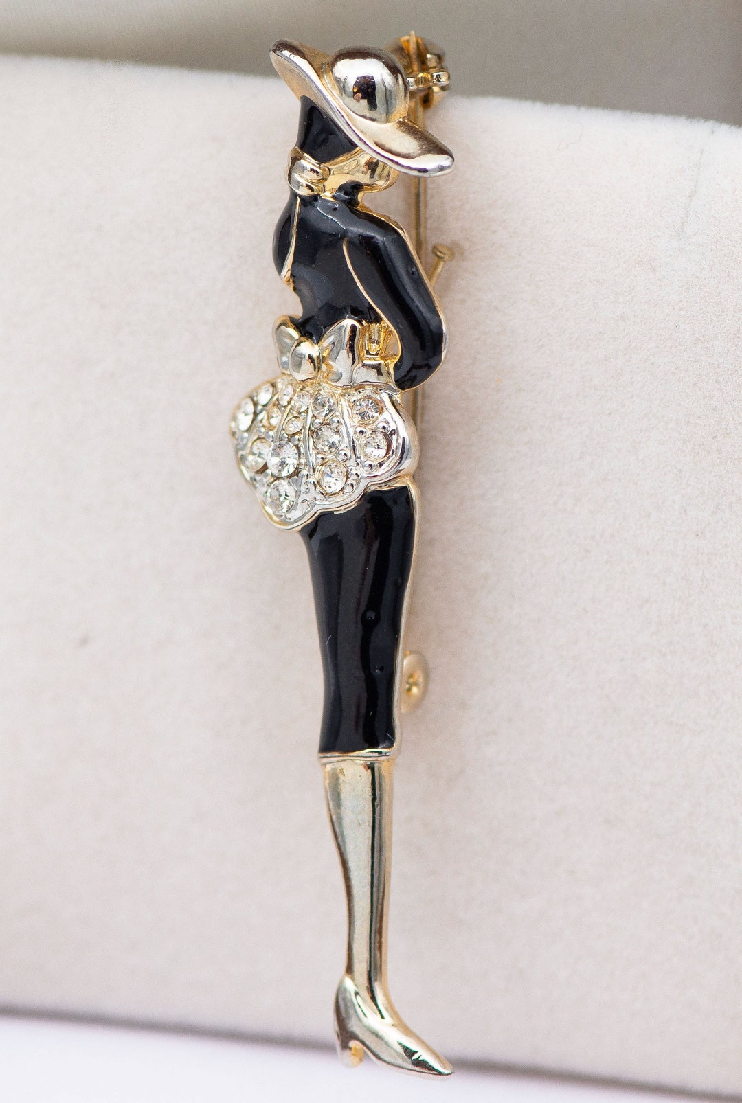 Lady in Black Hat Brooch Vintage Rhinestone Pin. Lapel Embelishment 90s ...