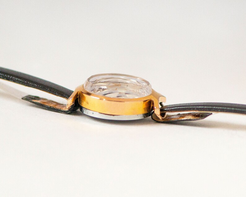 Vintage Chaika Gold Plated Watch: Small Leather Band, 16 Jewels - Etsy UK