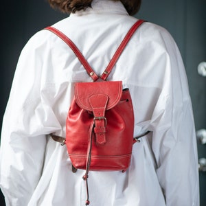 Small Red Backpack Women Genuine Leather. Vintage Santa Bag Shoulder ...