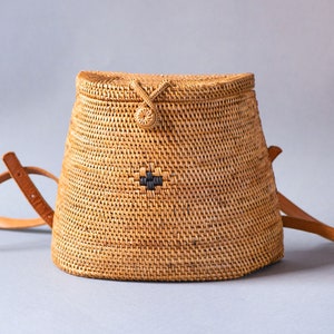 Woven Rattan Backpack for Women Summer Bag. Boho Style Small Shoulder ...
