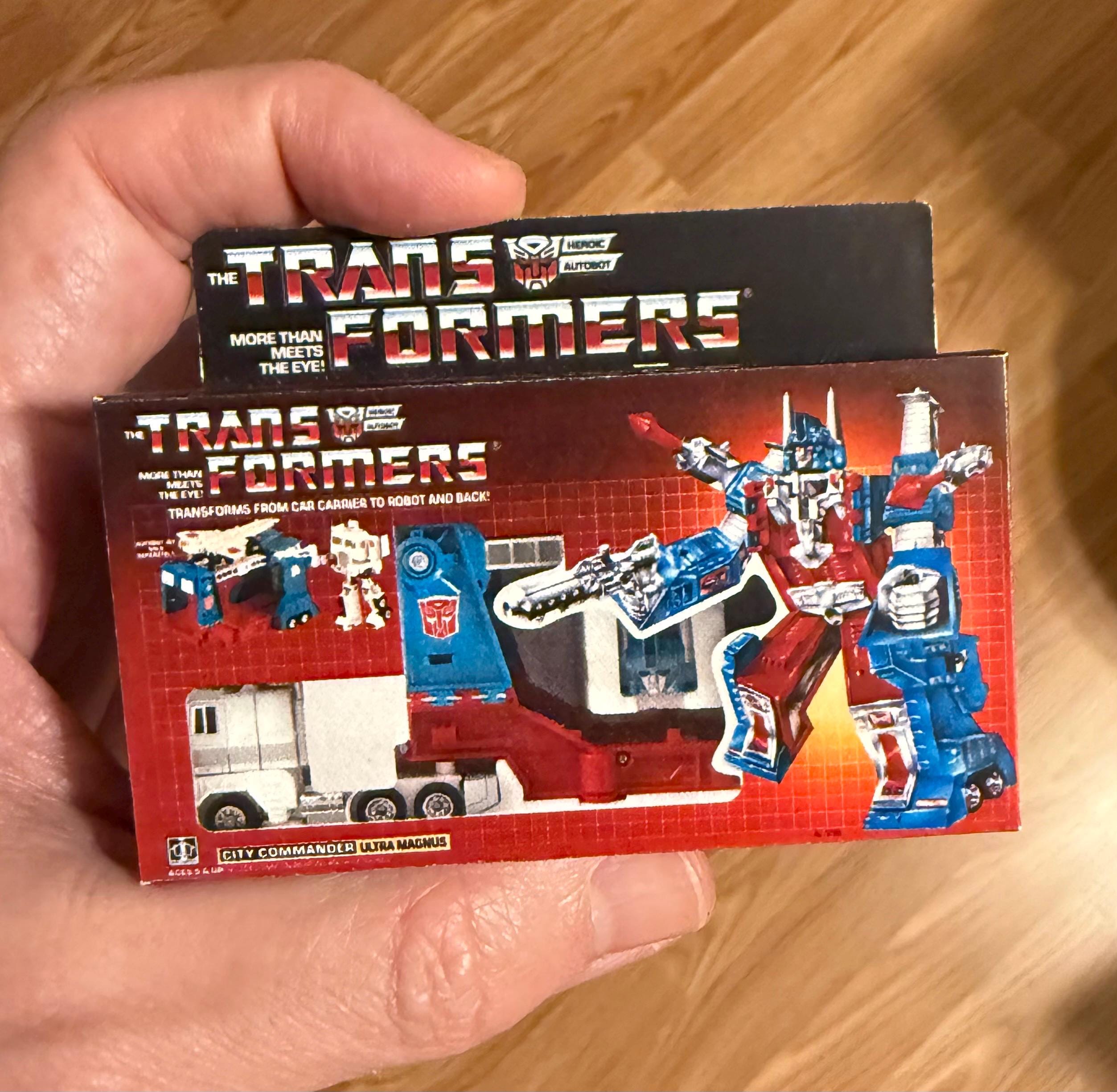 Vintage Original Hasbro G1 Transformers ULTRA MAGNUS Magnet Miniature ...