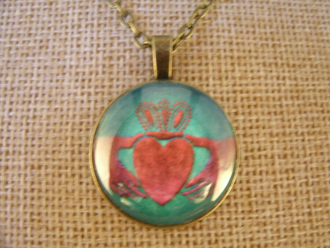 Vintage Style Claddagh Ring Necklace Antique Bronze Silver Irish ...