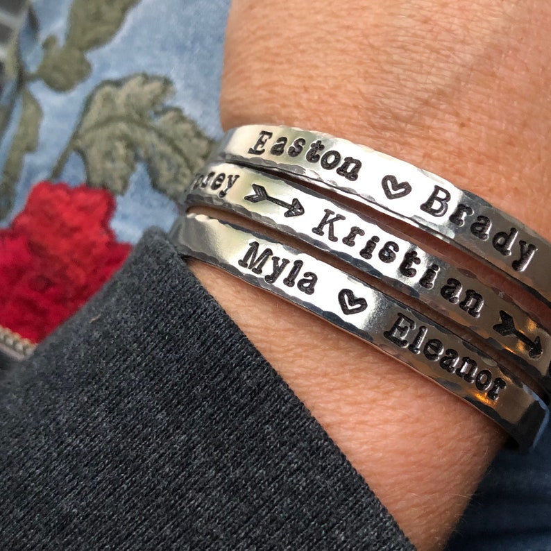 Personalized Names Bangle with Hearts Gift for Mom Love - Etsy