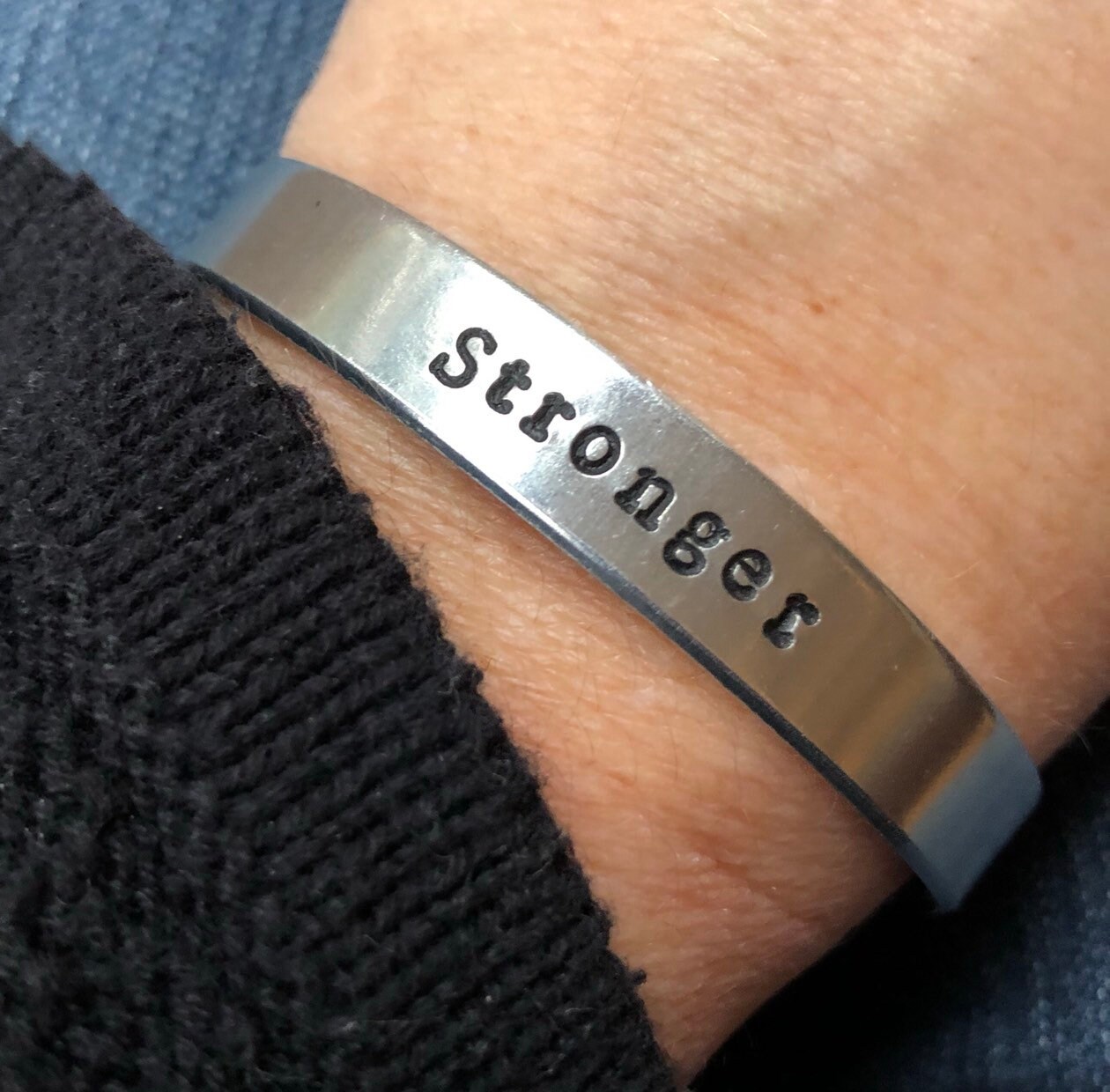 CUSTOM WORD Bangle - Simple "good Word" Bangle - Word of the Year ...