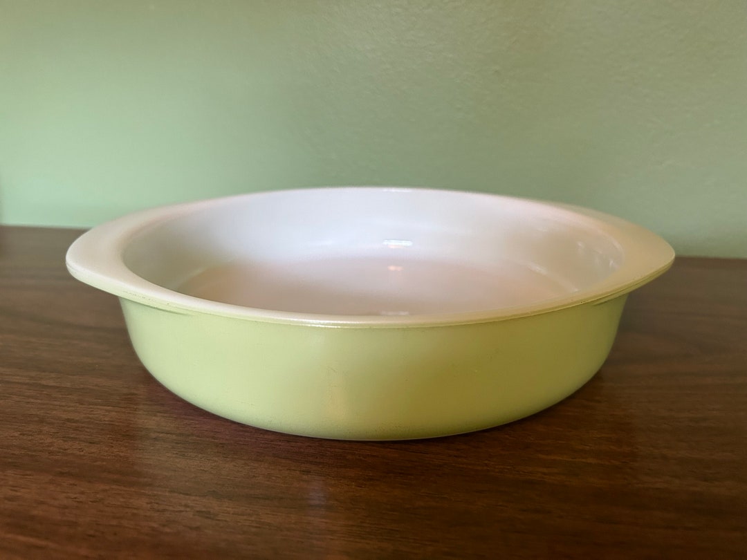 Pyrex Lime Green 8 Inch Round Cake Pan 221 - Etsy