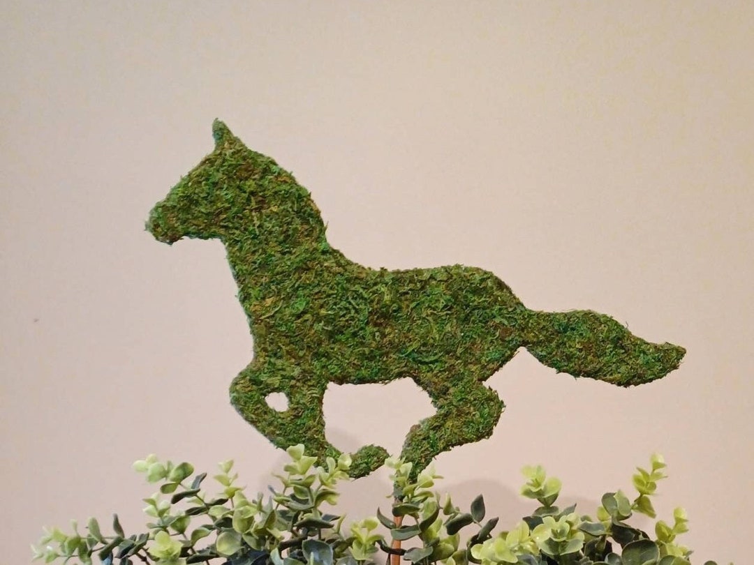 Topiary Silhouette Galloping Horse *see Ship Time Before Ordering* - Etsy