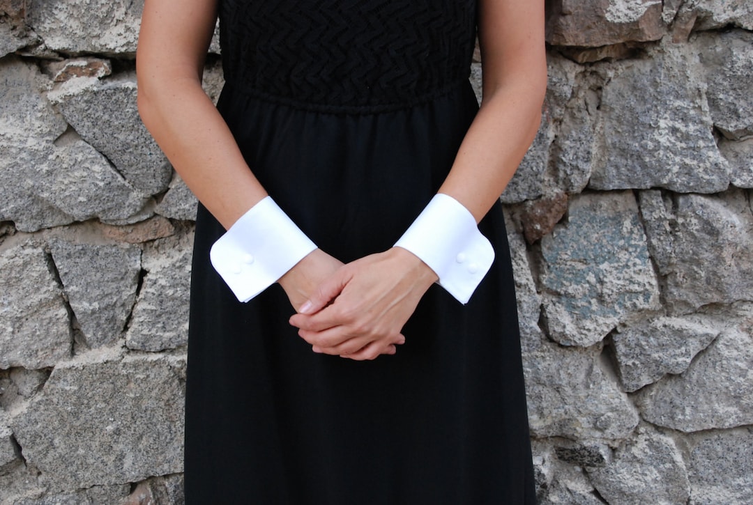White Wrist Cuffs, Ajustable White Cuffs Pilgrim Costume Cuffs ...