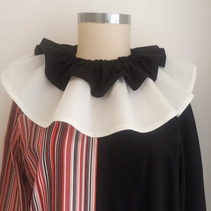 Clown Jester Ruff Collar and Hat Harlequin Halloween Outfit Pierrot ...