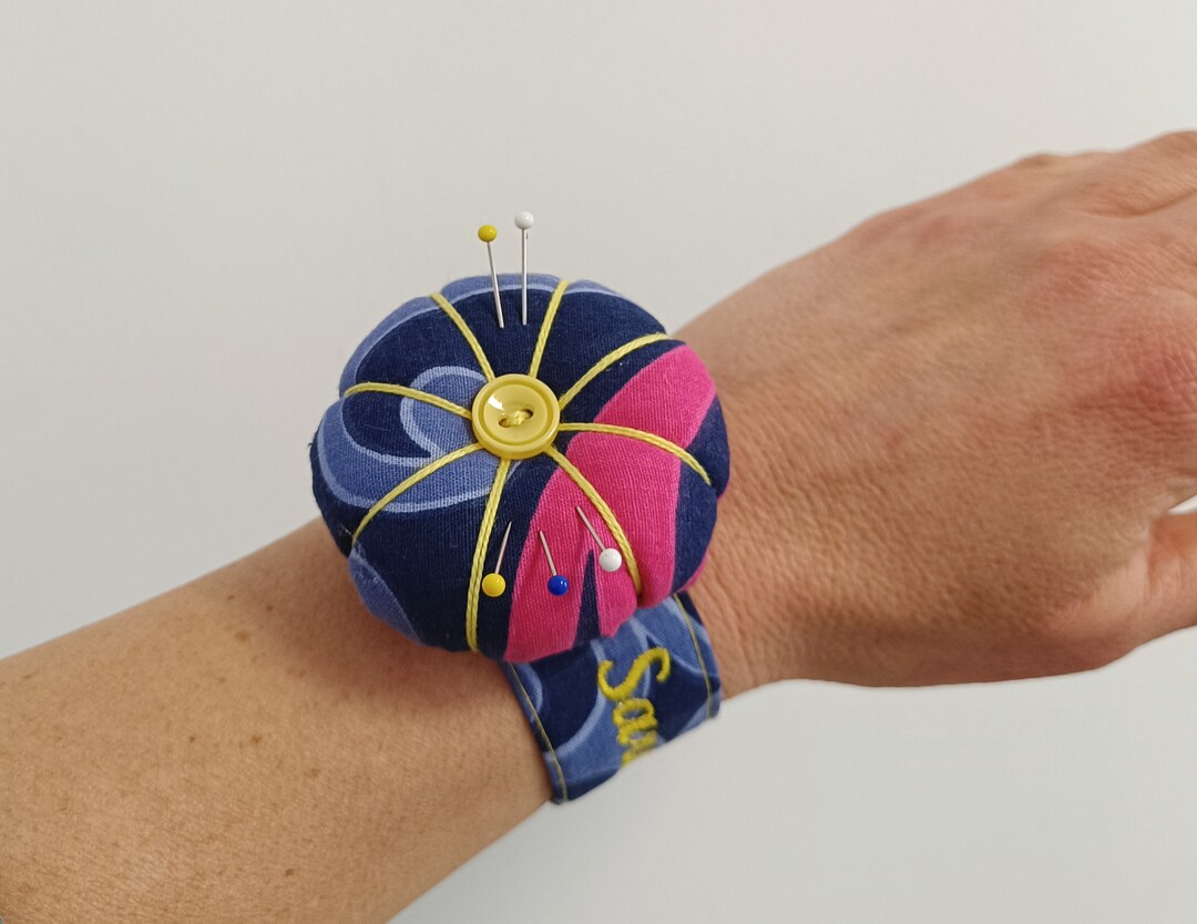 Pin Holder Personalized Flower Pincushion Wrist Pin Cushion, Wrist Pin ...