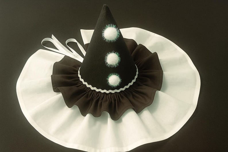Clown Jester Ruff Collar and Hat Harlequin Halloween Outfit Pierrot ...