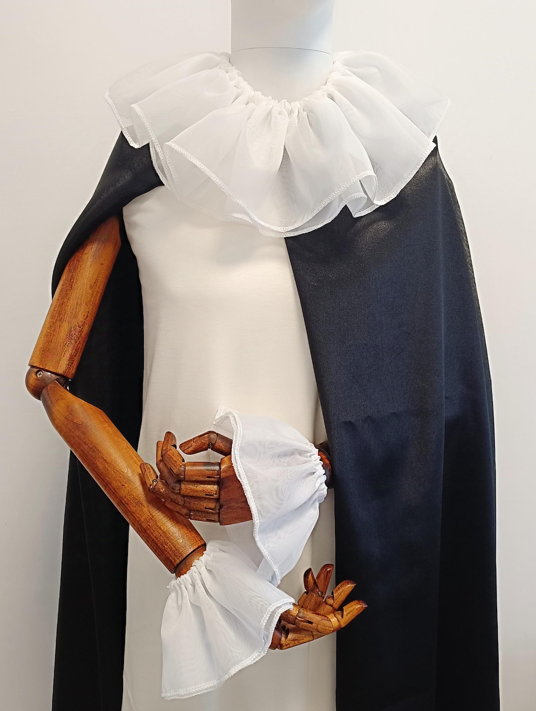 Clown ruffle collar/ wrist cuffs Circus costume Elizabeth ruffle neck ...