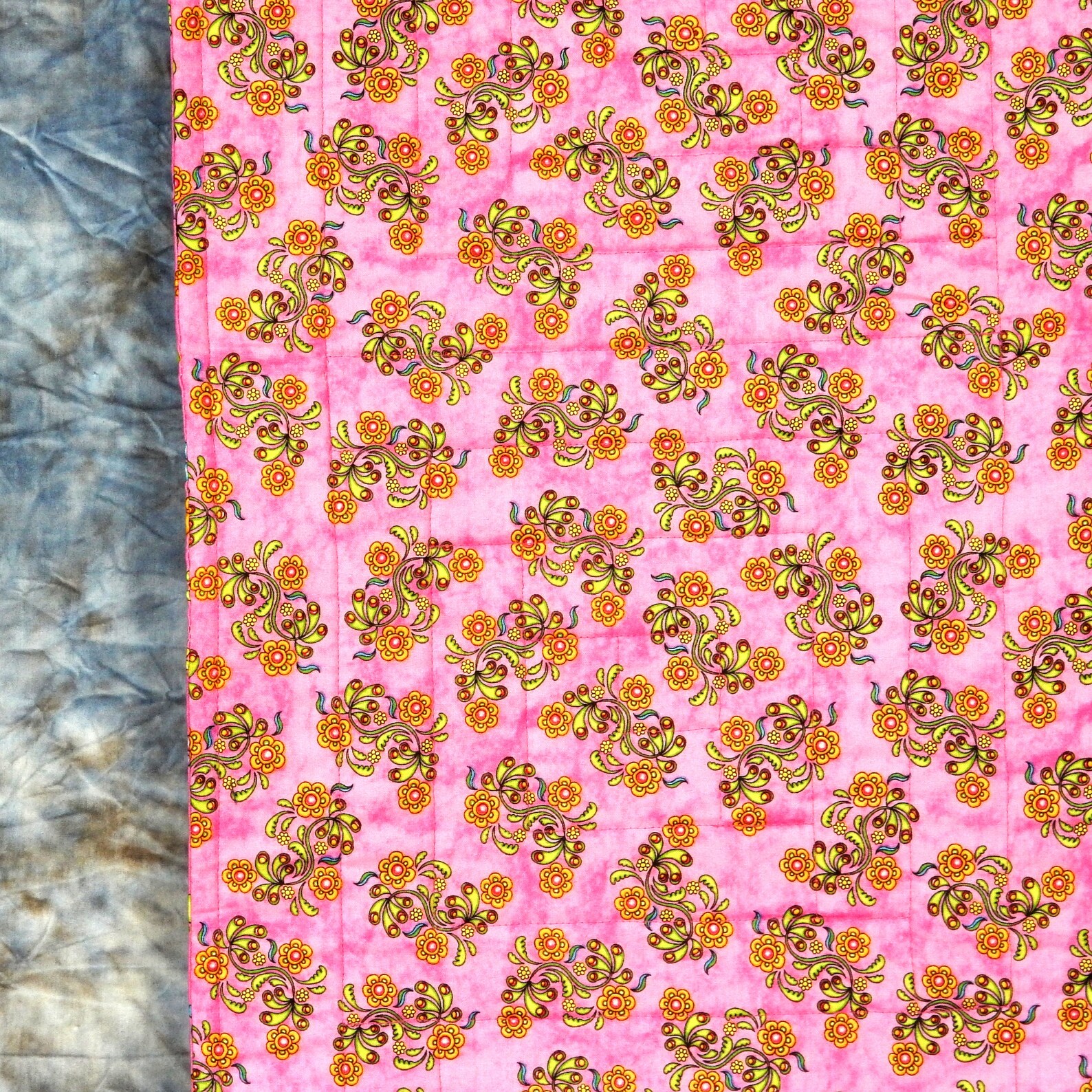 So Sew Catty Quilted Table Runner - Table Topper - Machine Pieced and ...