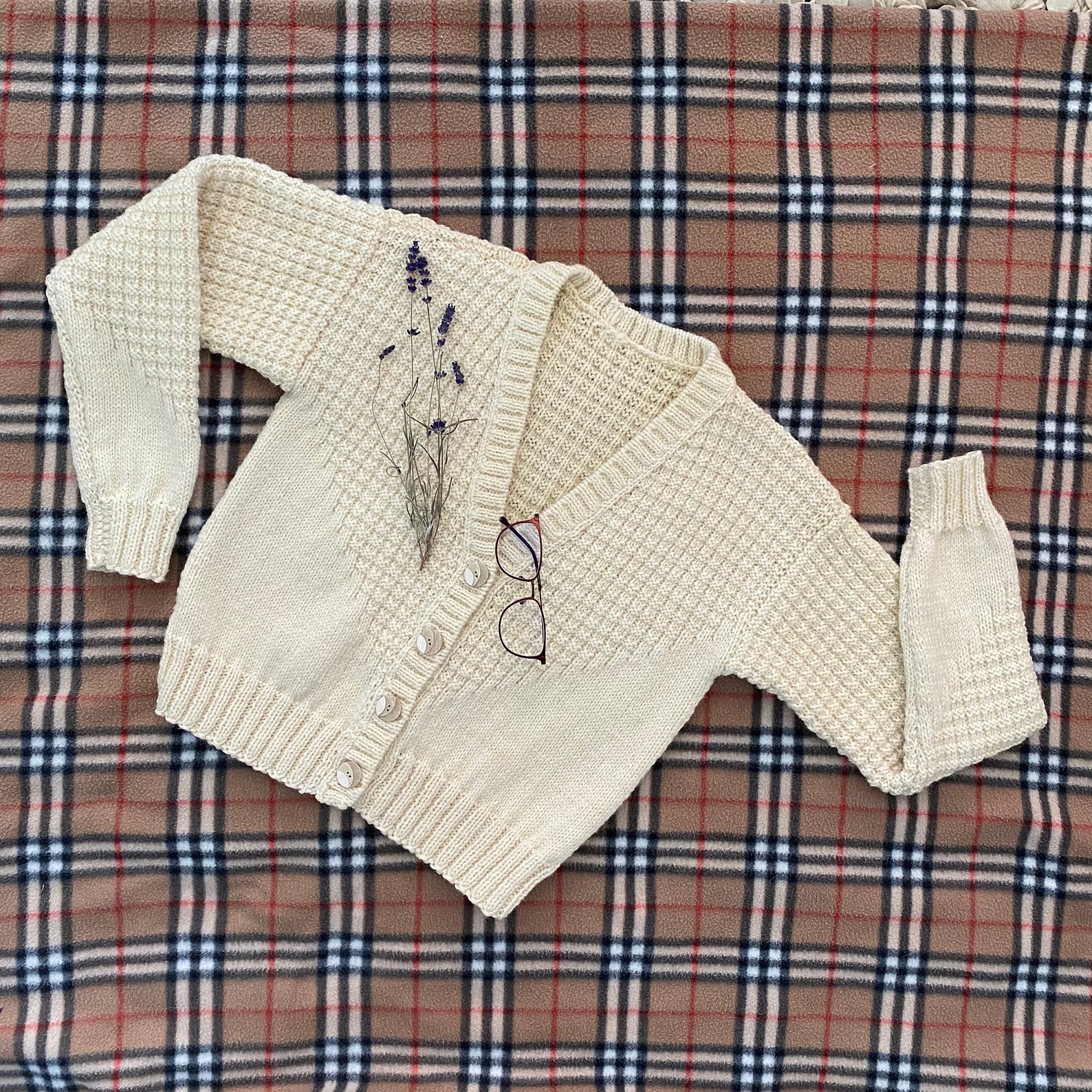 Handknit Women's White Wool Knit Cardigan With Matching Neutral Buttons ...