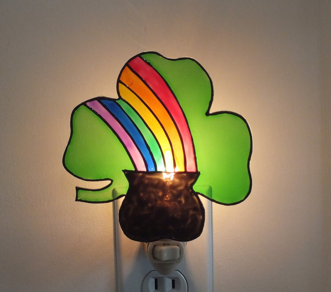 Hand Painted: Rainbow Shamrock Night Light - Etsy