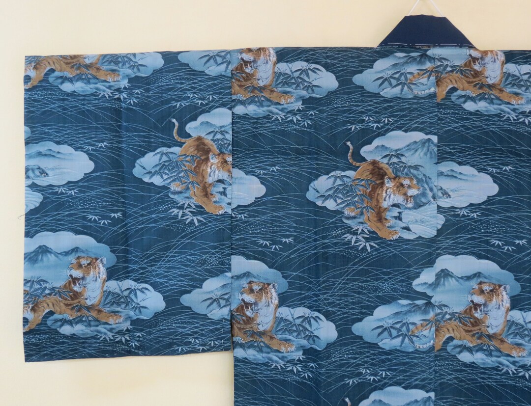 MENS KIMONO / JUBAN / Vintage / Japanese / Underkimono / Fierce Tigers ...