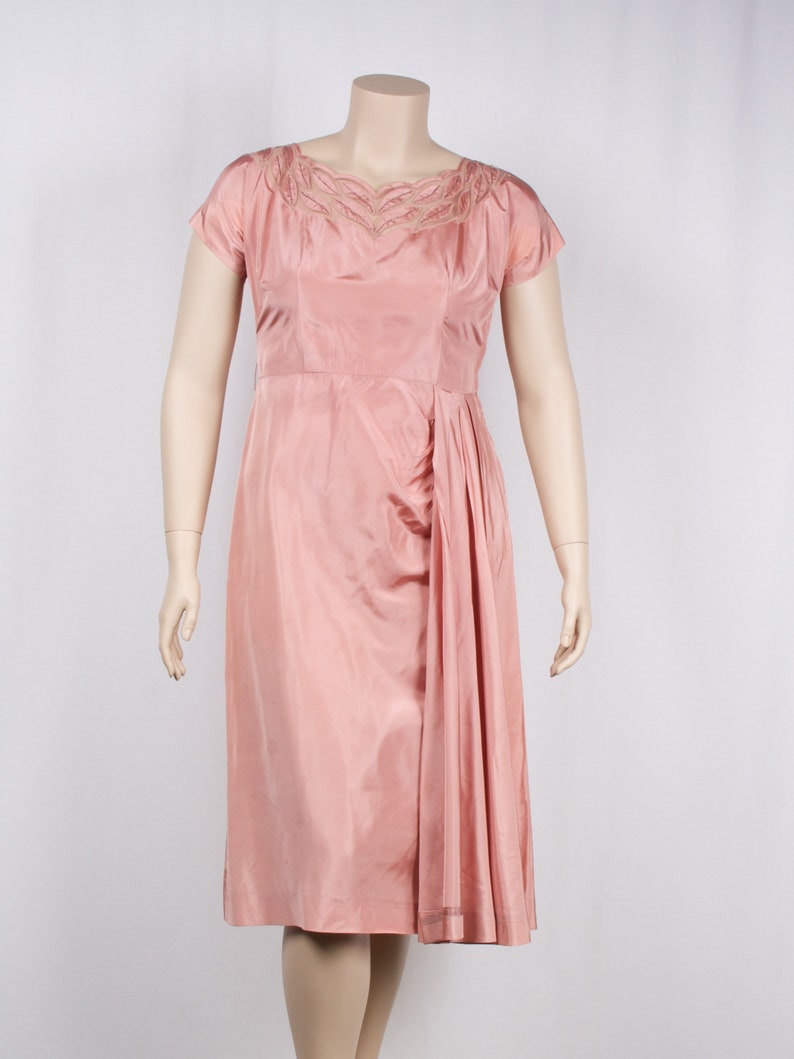 Vintage 1950s Rose Pink Cocktail Dress With Applique Detail Medium