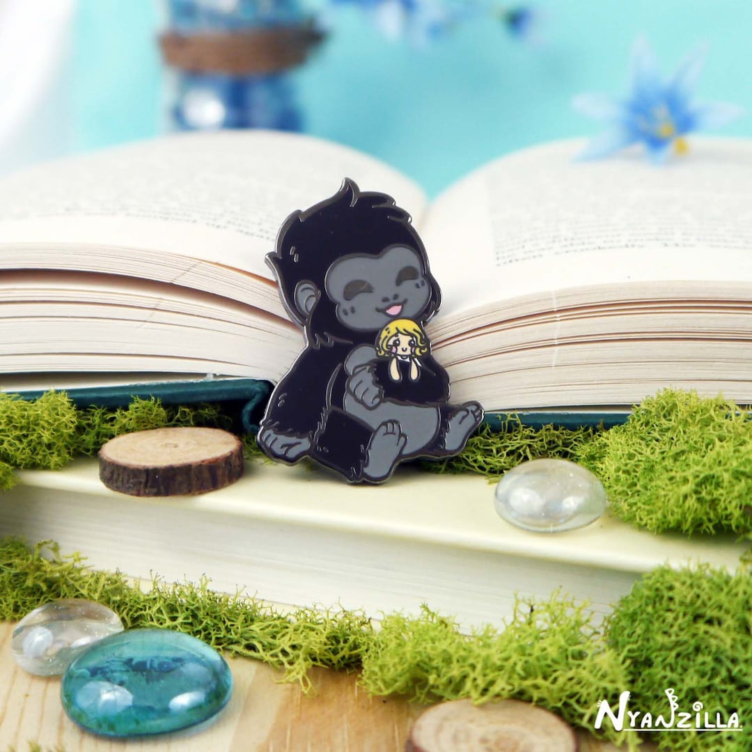 B-grade Enamel Pin: King of the Jungle - Kong - Chibi Kaiju - Cute ...