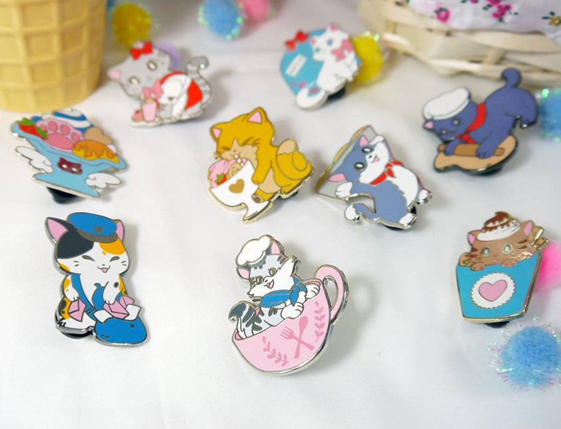 Enamel Pin: Cat Cafe Latte the Waitress - Etsy