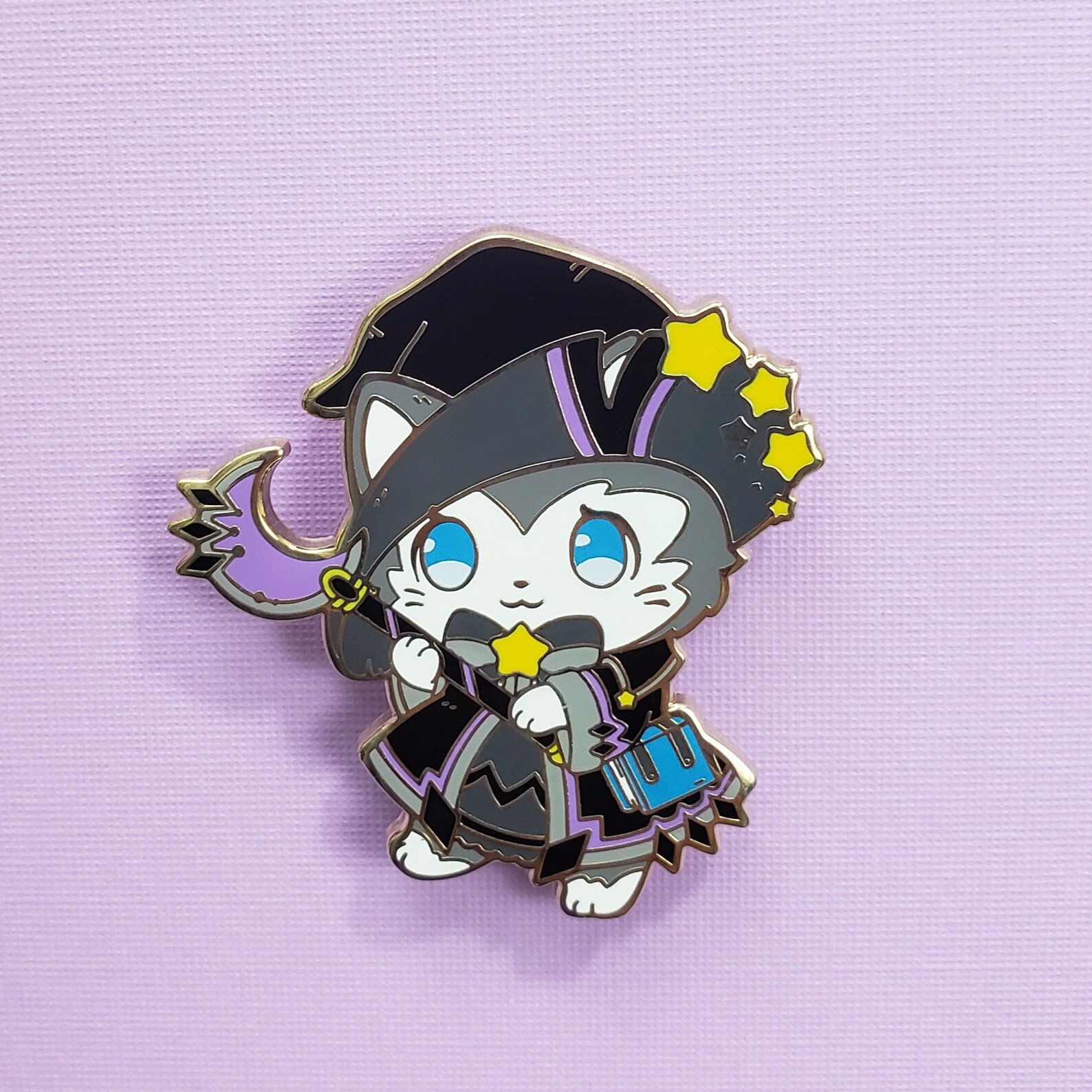 Enamel Pin: Starry Mage Kitty - Etsy
