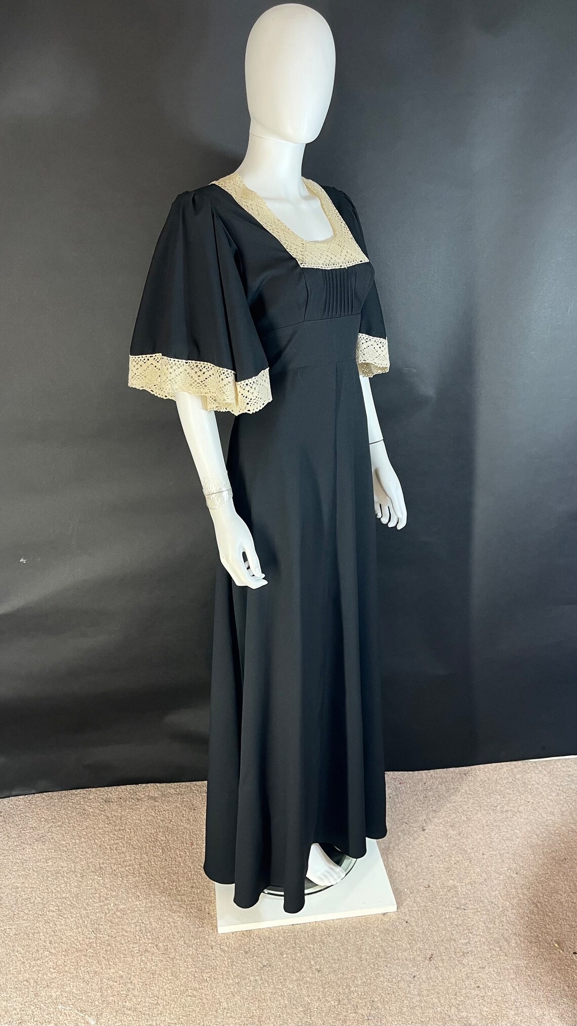 Fab 1970’s Volup Maxi Dress by Sherman of London (bust 40”) - Etsy