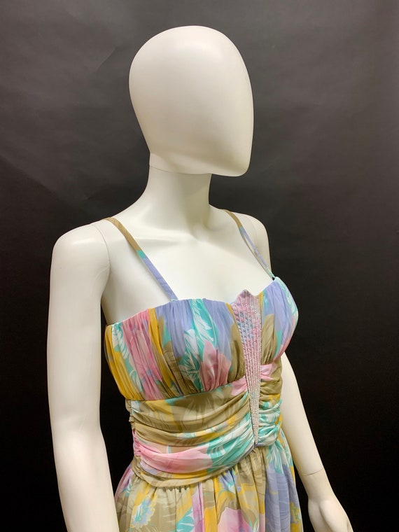 Beautiful 1980s “frank usher” gown - Gem