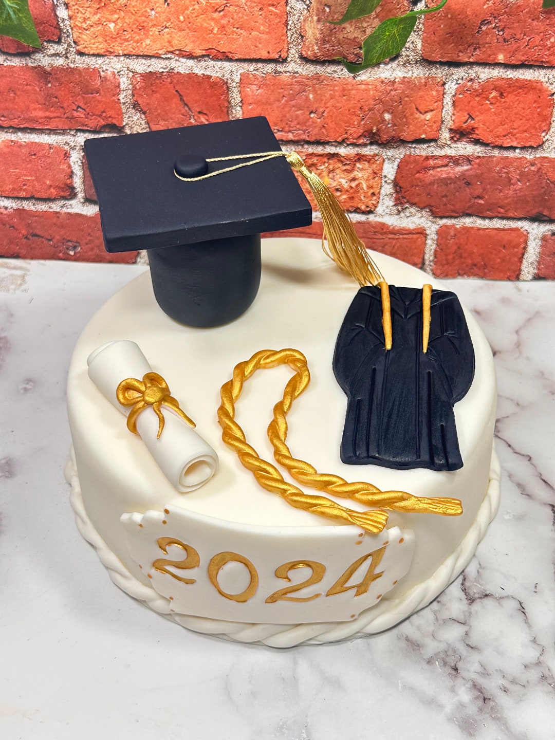 3D Graduation Cake Fondant Toppers ~ Dummy / Faux Cake. Graduation Cap ...