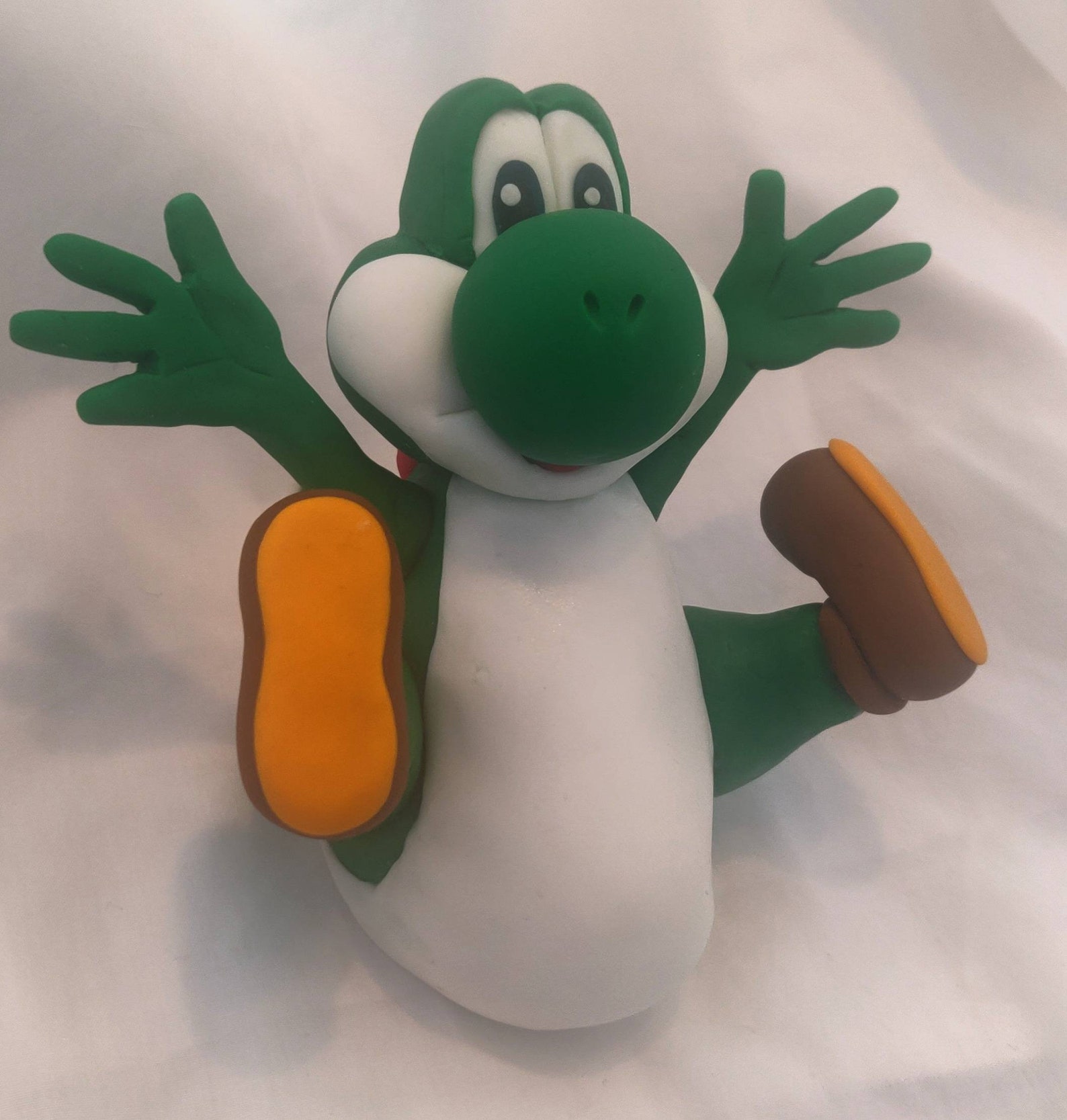 3D Yoshi jumping fondant topper. 5 tall. | Etsy