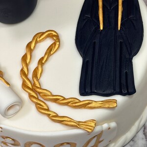 3D Graduation Cake Fondant Toppers ~ Dummy / Faux Cake. Graduation Cap ...