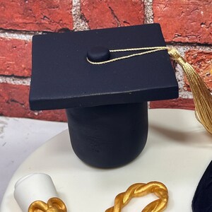 3D Graduation Cake Fondant Toppers ~ Dummy / Faux Cake. Graduation Cap ...