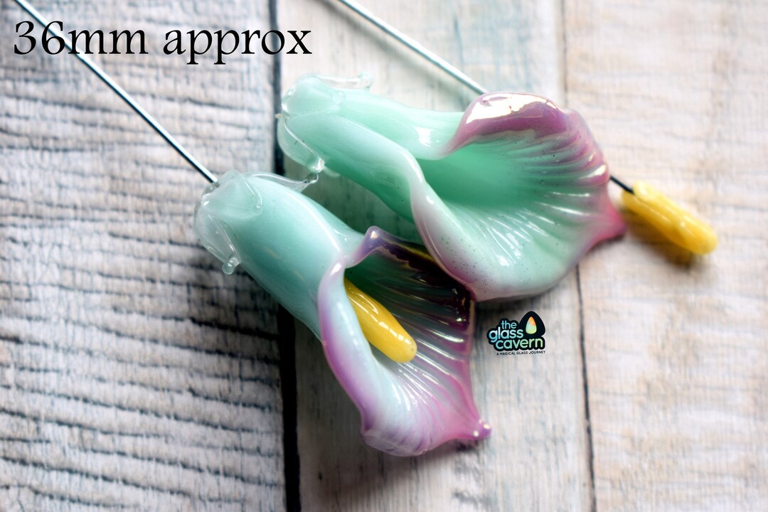 Mint Borosilicate Lily & Stamen Head Pin Set - Etsy