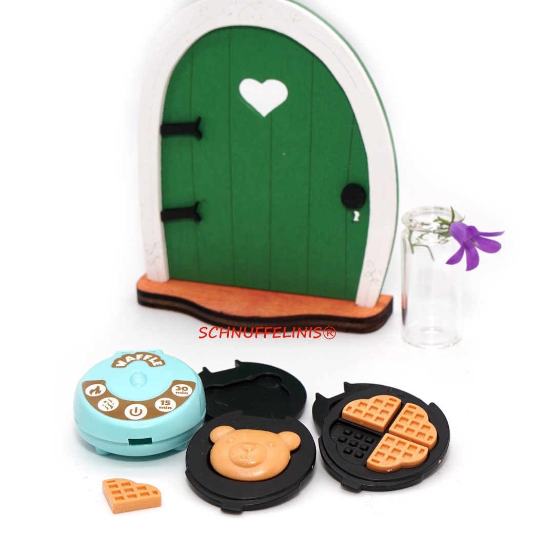 Tiny Miniatur Waffle Maker, Stocking Stuffer Elf Door Waffle, Funny ...