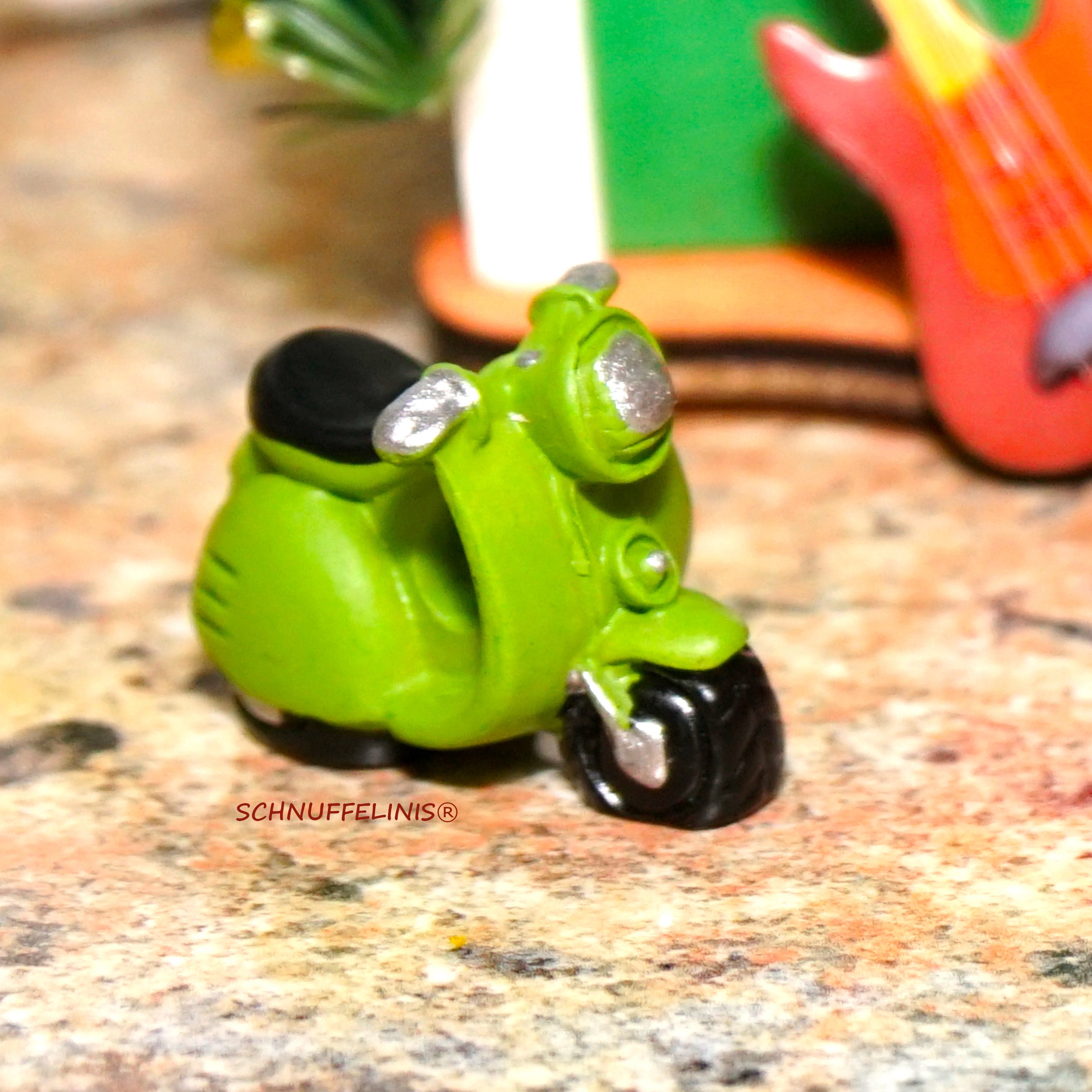 Miniature Card Game Set, Mini Vespa Red, Green Vespa Doll's House, Wool ...