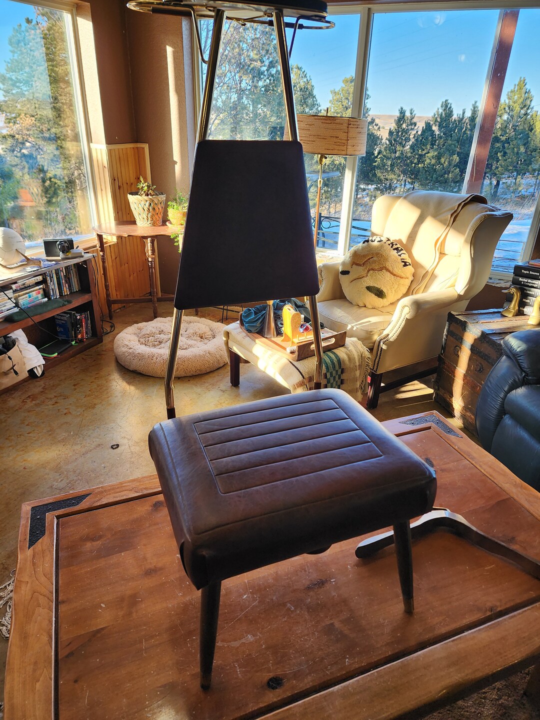 Vintage Pearl Wick Men's Valet Chair With Change Plate, Rail and ...