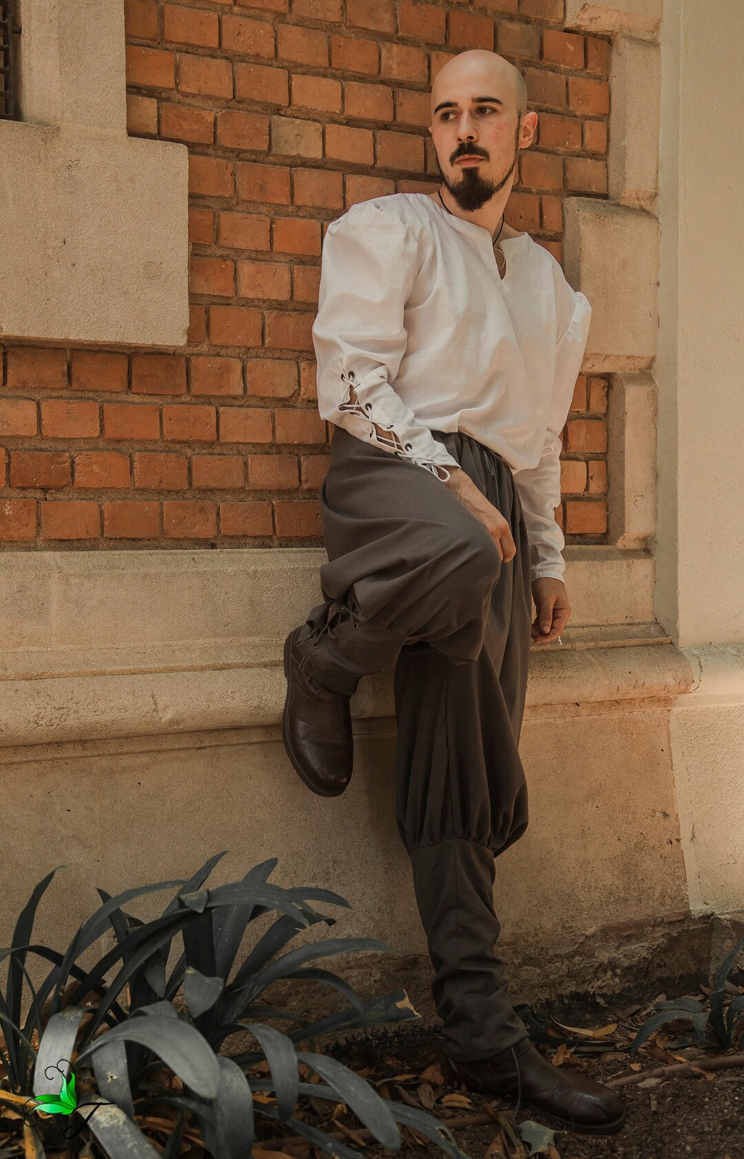 Medieval Linen Shirt With Lacing "iago", Long-sleeve Medieval Shirt for ...