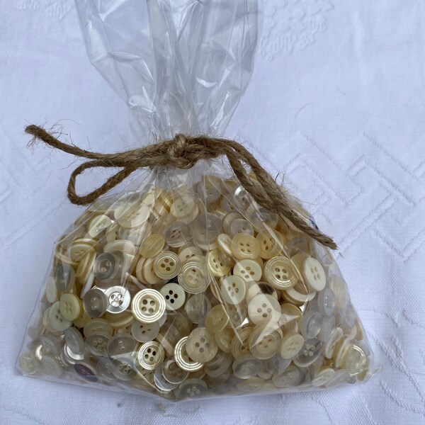 Plastic Buttons - Etsy